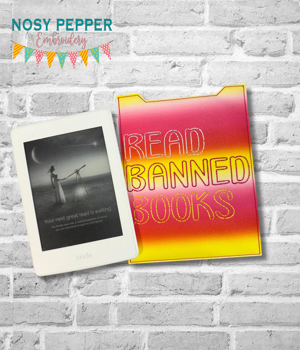 Read Banned Books reader sleeve (3 sizes included) machine embroidery ...