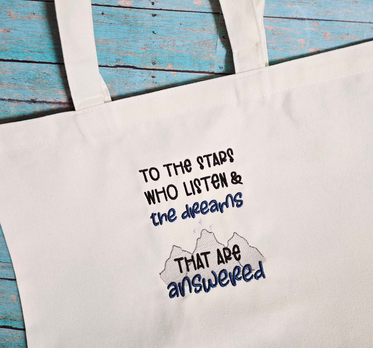 To The Stars Who Listen machine embroidery design (4 sizes included) D ...