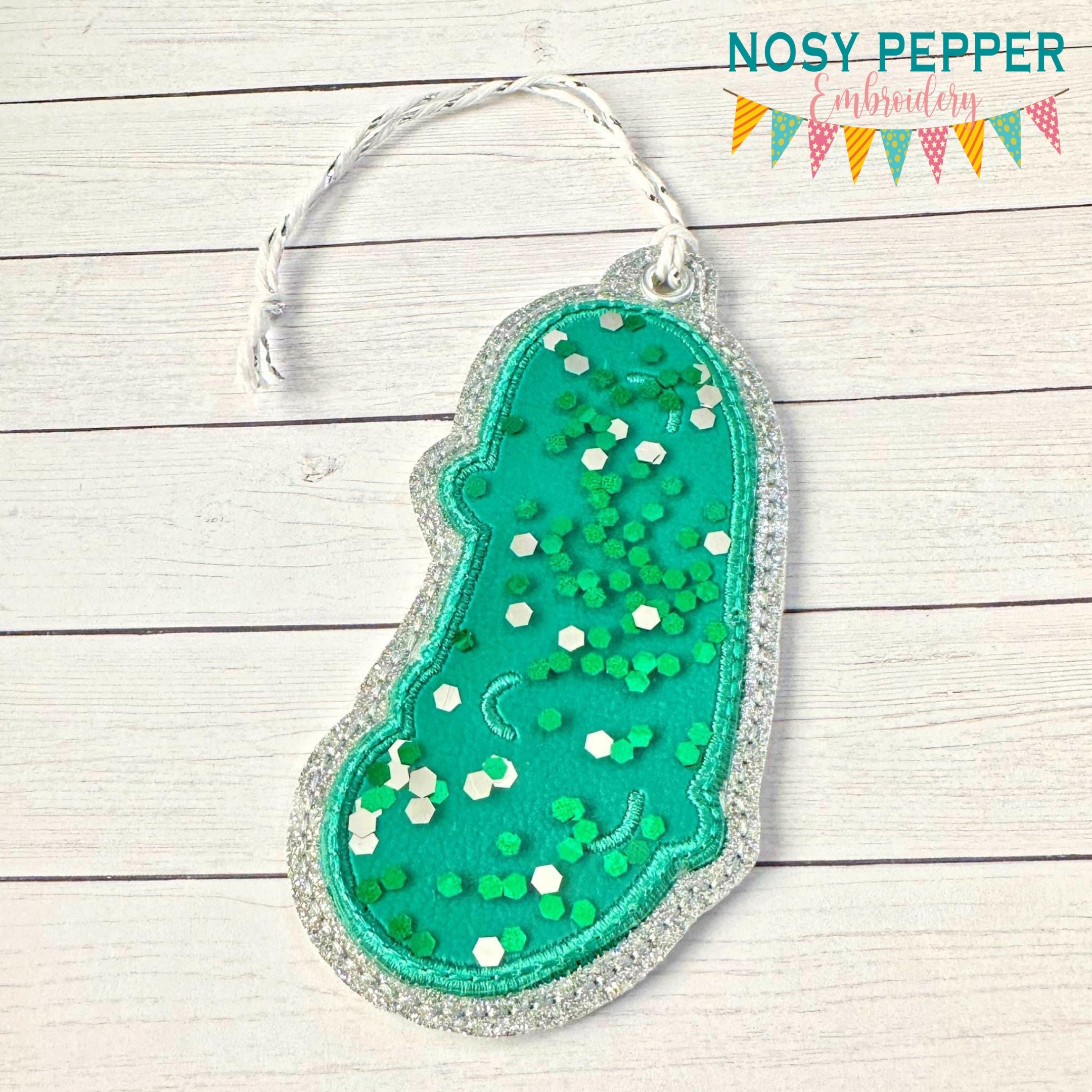 Pickle applique shaker ornament/bookmark/bag tag machine embroidery fi ...