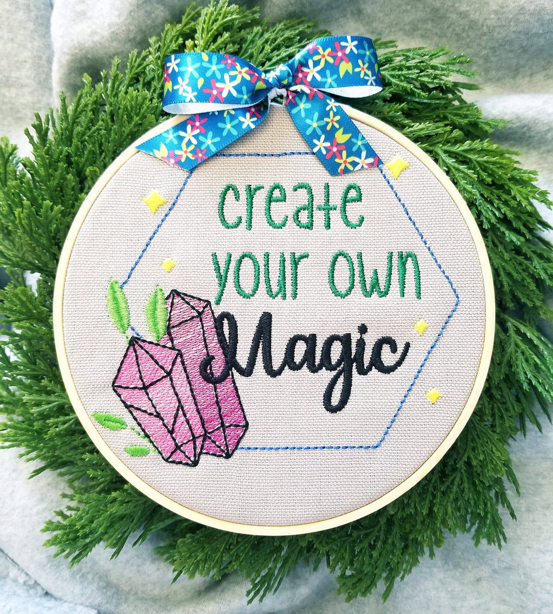 Create your own magic Sketchy machine embroidery design (5 sizes inclu ...